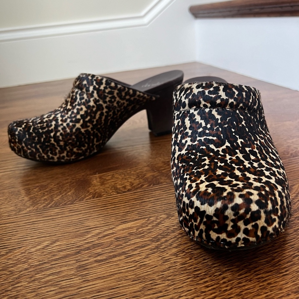 Dansko Rae Leopard Print Calf Hair Clogs Mules Slip O… - Gem